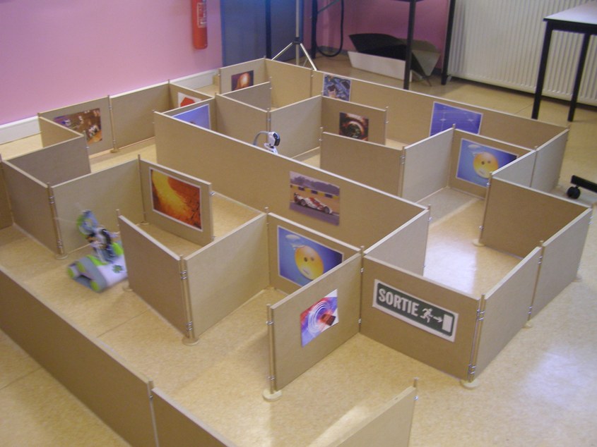 Labyrinthe at emaze Presentation