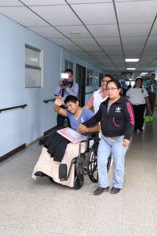 unidad pediatrica y cuidados en niños hospitalizados on emaze