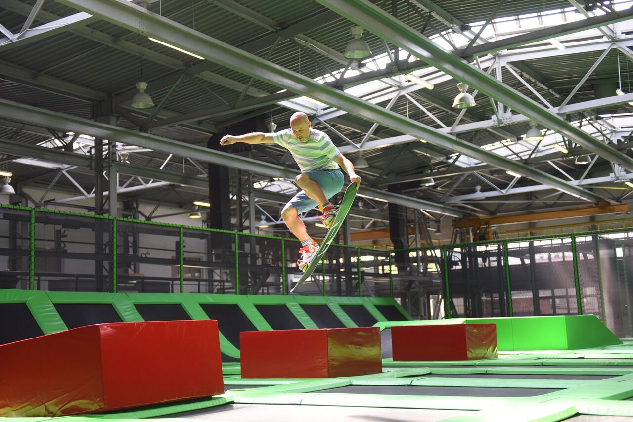 GO JUMPS at emaze Presentation