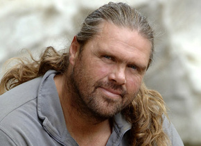 Shaun Ellis on emaze