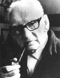 ALEXANDER SUTHERLAND at emaze Presentation