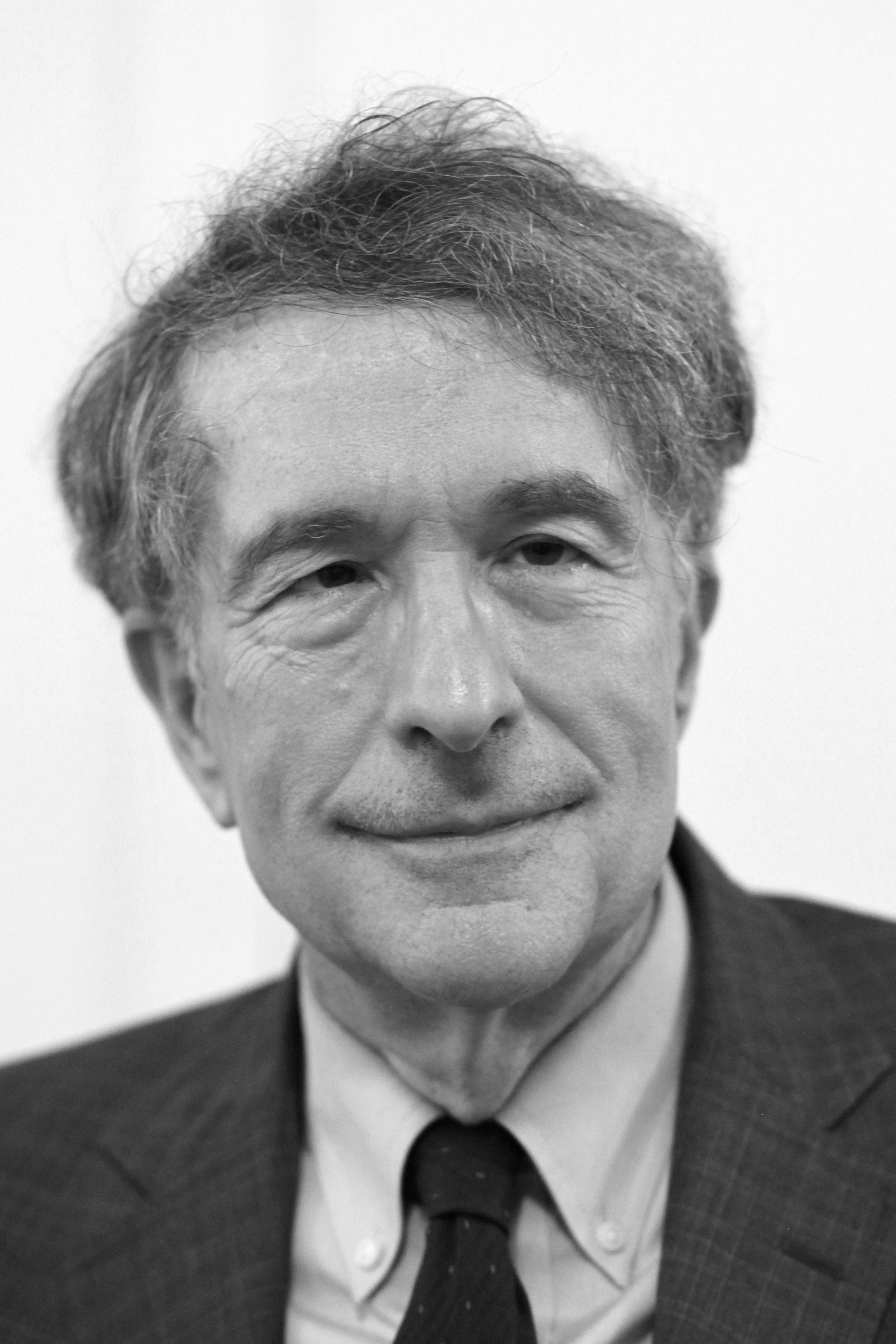 Howard Gardner at emaze Presentation