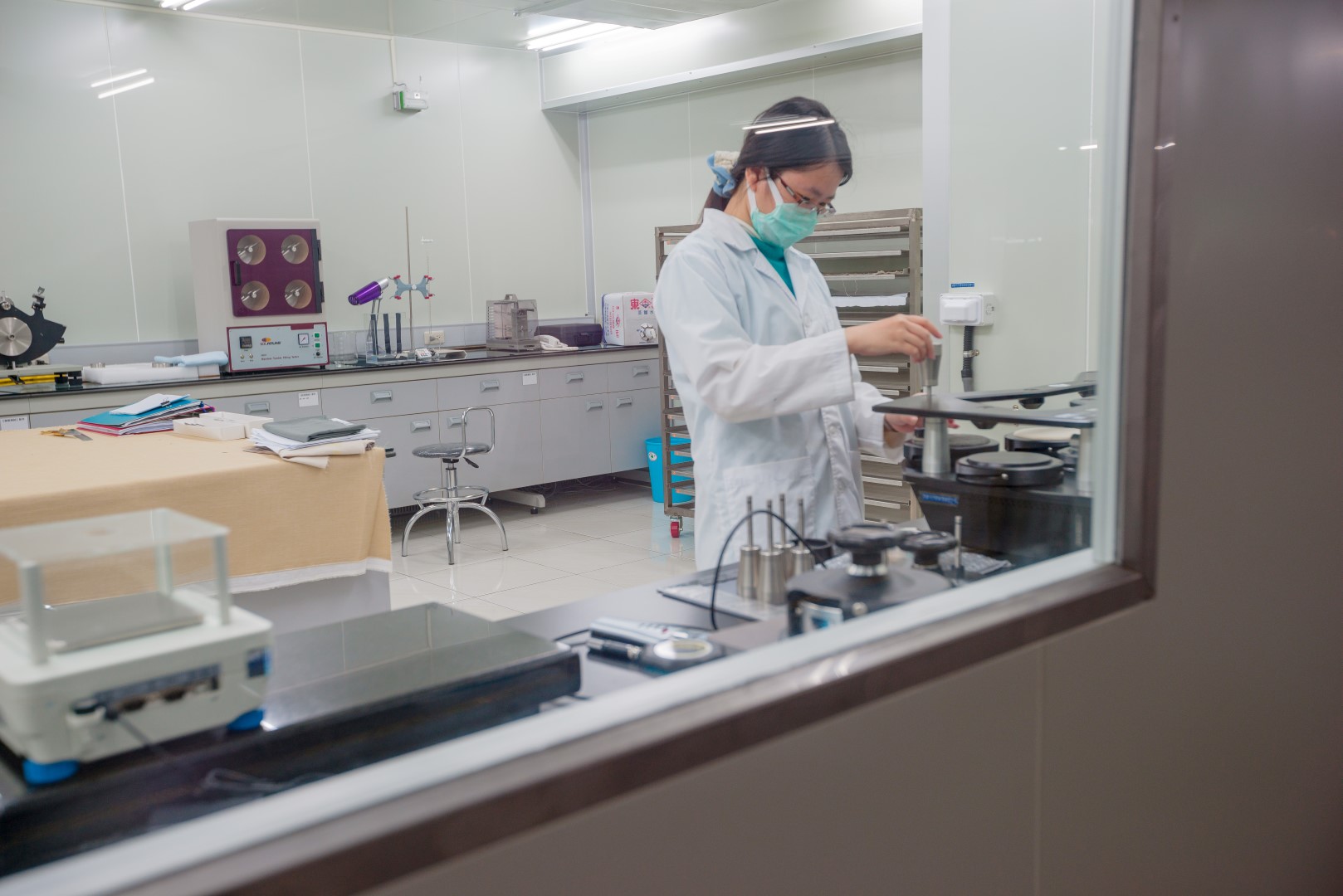 10-facts at emaze Presentation