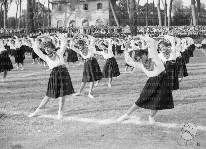 Presentation Name at emaze Presentation