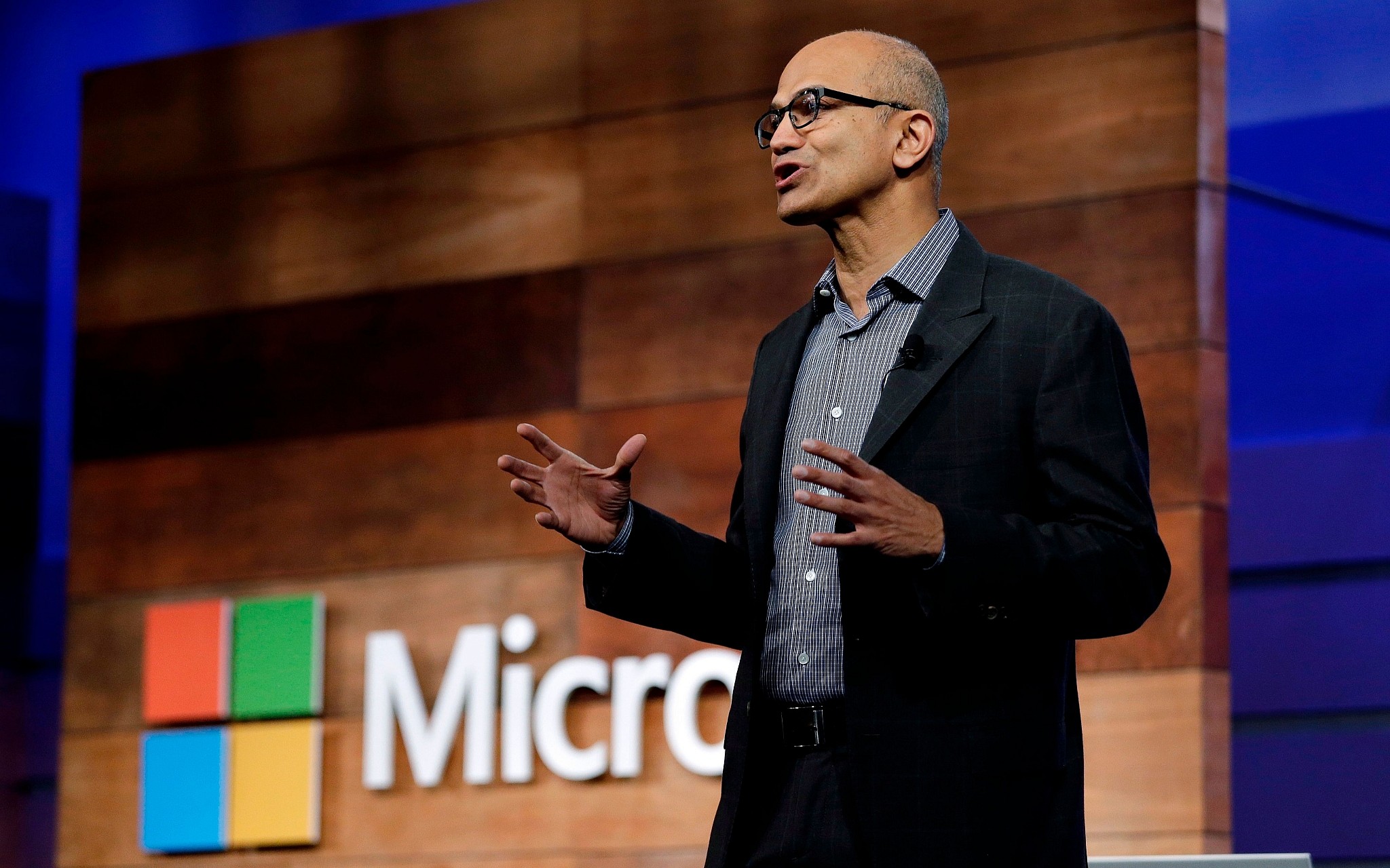 How Microsoft Quietly Became the World’s at emaze Presentation