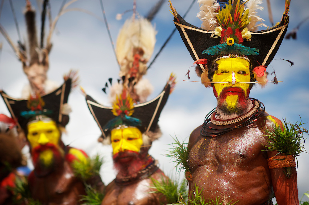 Huli Tribes at emaze Presentation