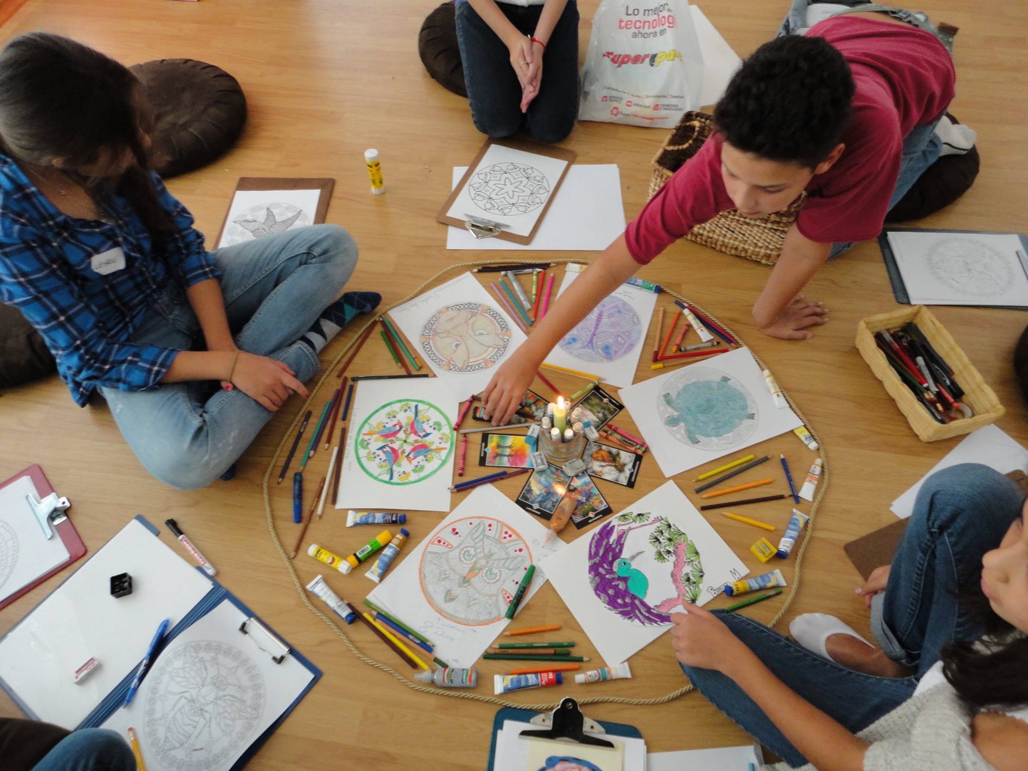 La Creatividad at emaze Presentation