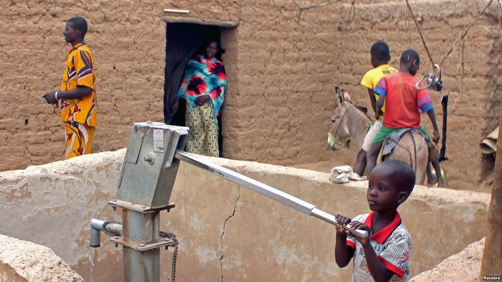Lack of Sanitary Water in Mali on emaze