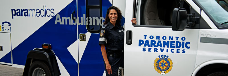 Living in Toronto at emaze Presentation