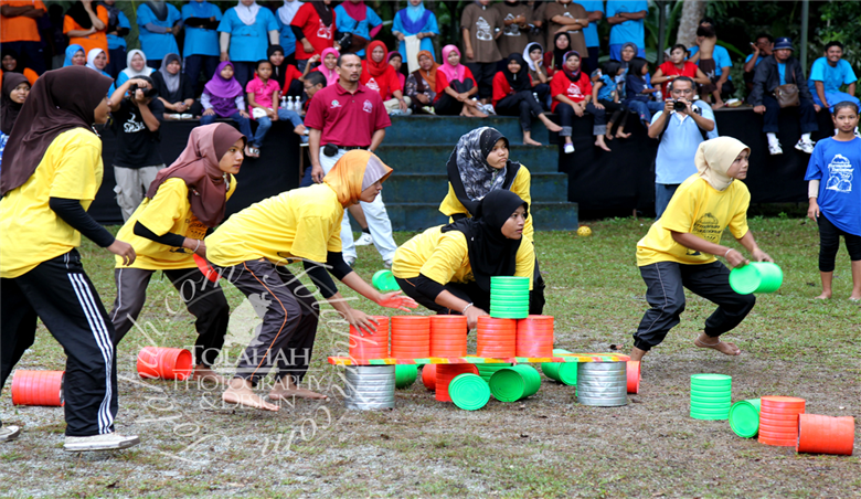 BALING TIN at emaze Presentation