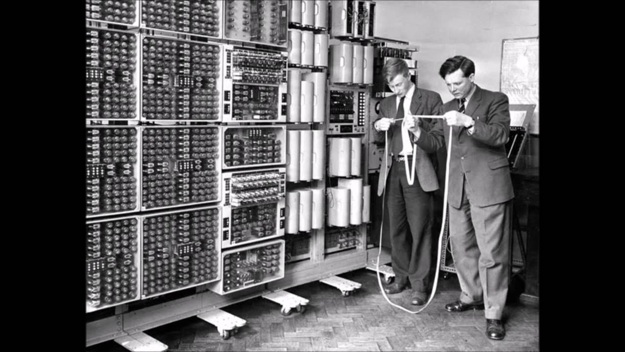 Primera generaciòn de computadoras maca y agustrola on emaze