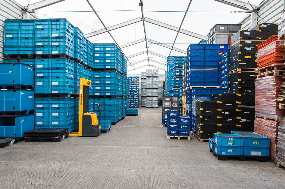 ALMACENAMIENTO Y DISEÑO DE ALMACENES on emaze