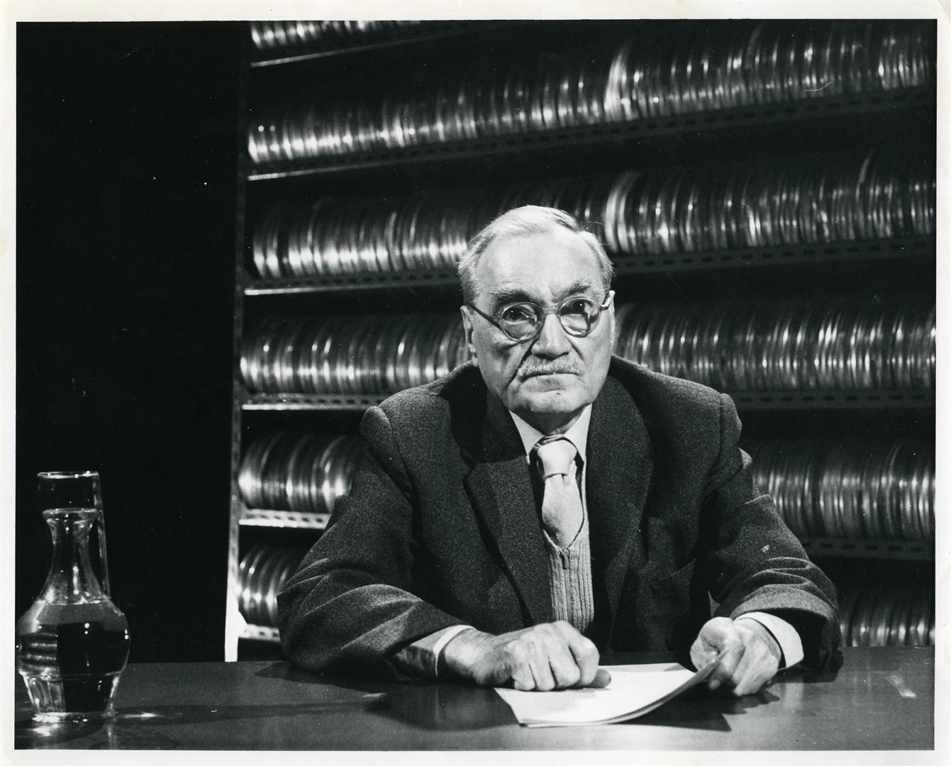 John Grierson on emaze