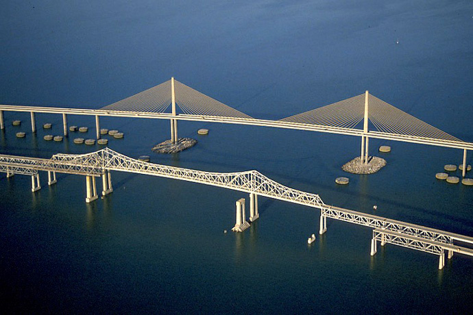 The Sunshine Skyway Bridge at emaze Presentation