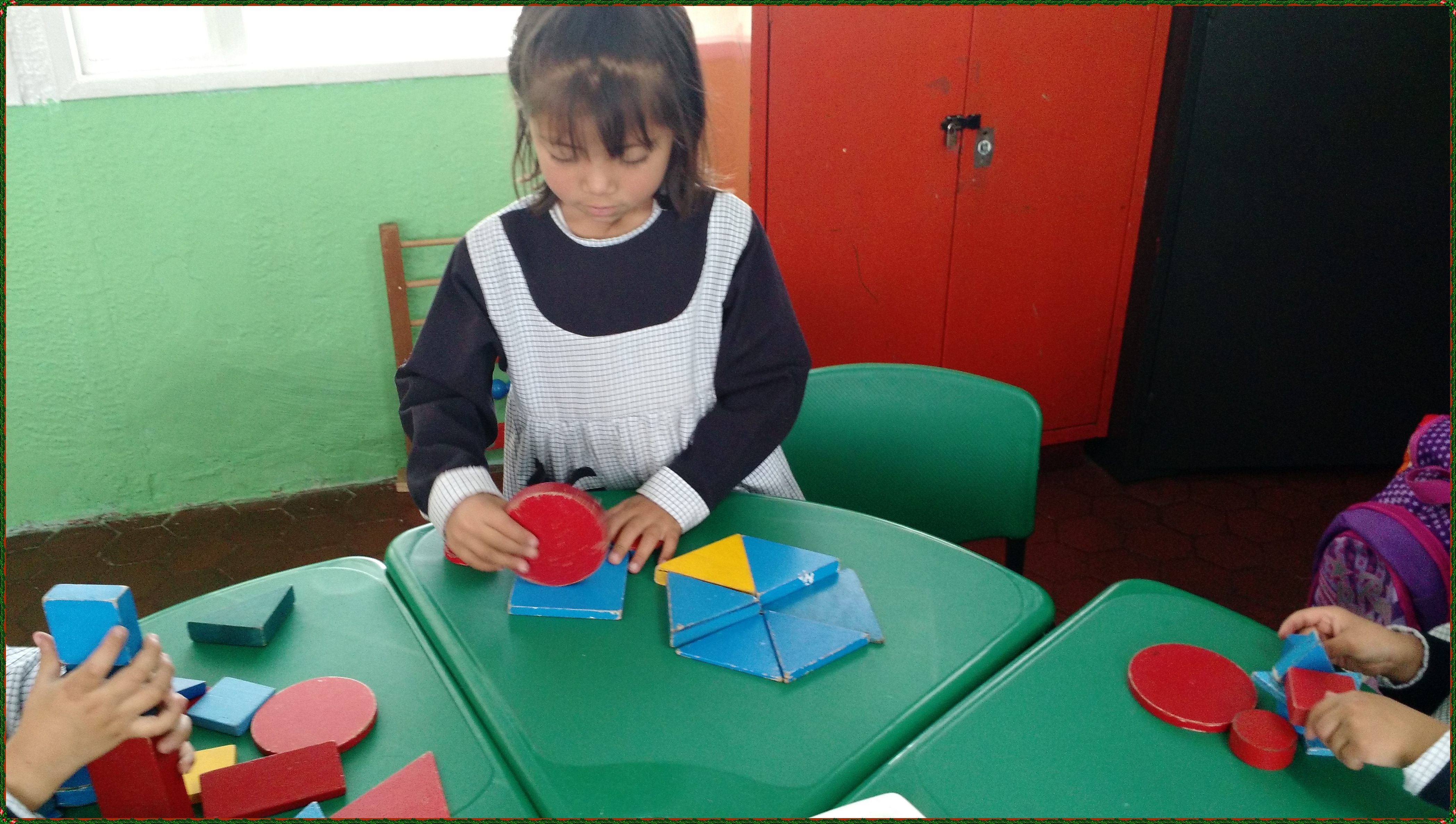 Descubriendo colores y formas on emaze