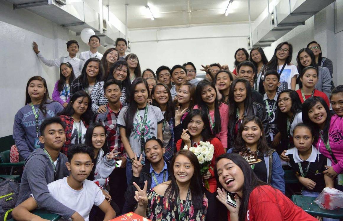 my experiences as a senior high school student at emaze Presentation