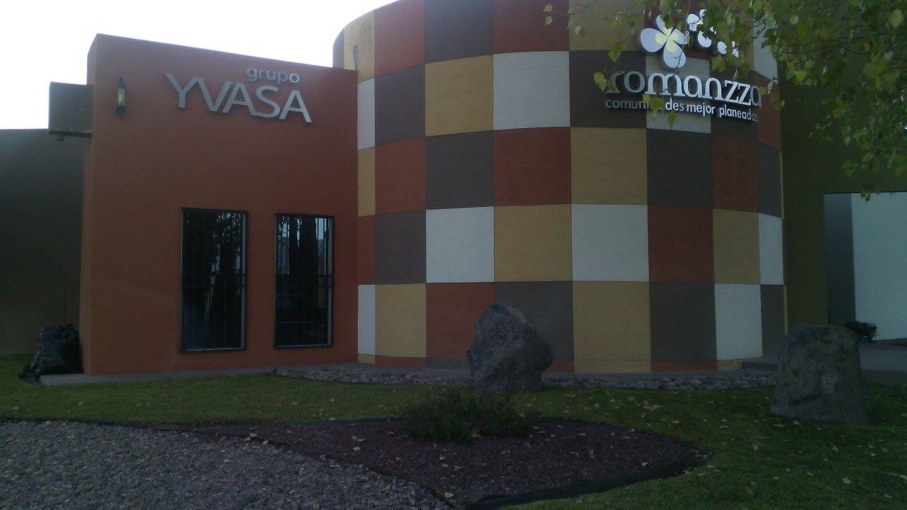 Grupo YVASA at emaze Presentation