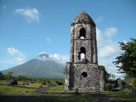 Lakbay sanaysay on emaze