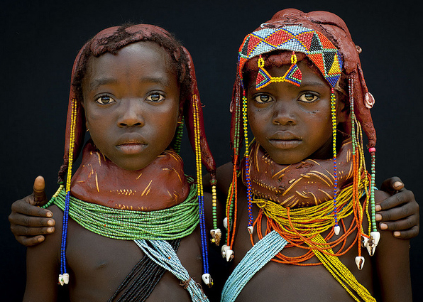 The Culture and Art of Angola at emaze Presentation