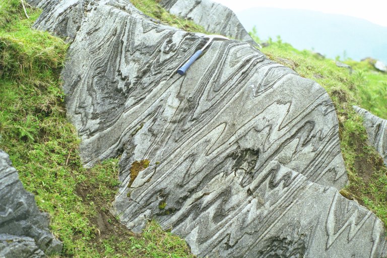 Metamorphic Rocks.pptx on emaze