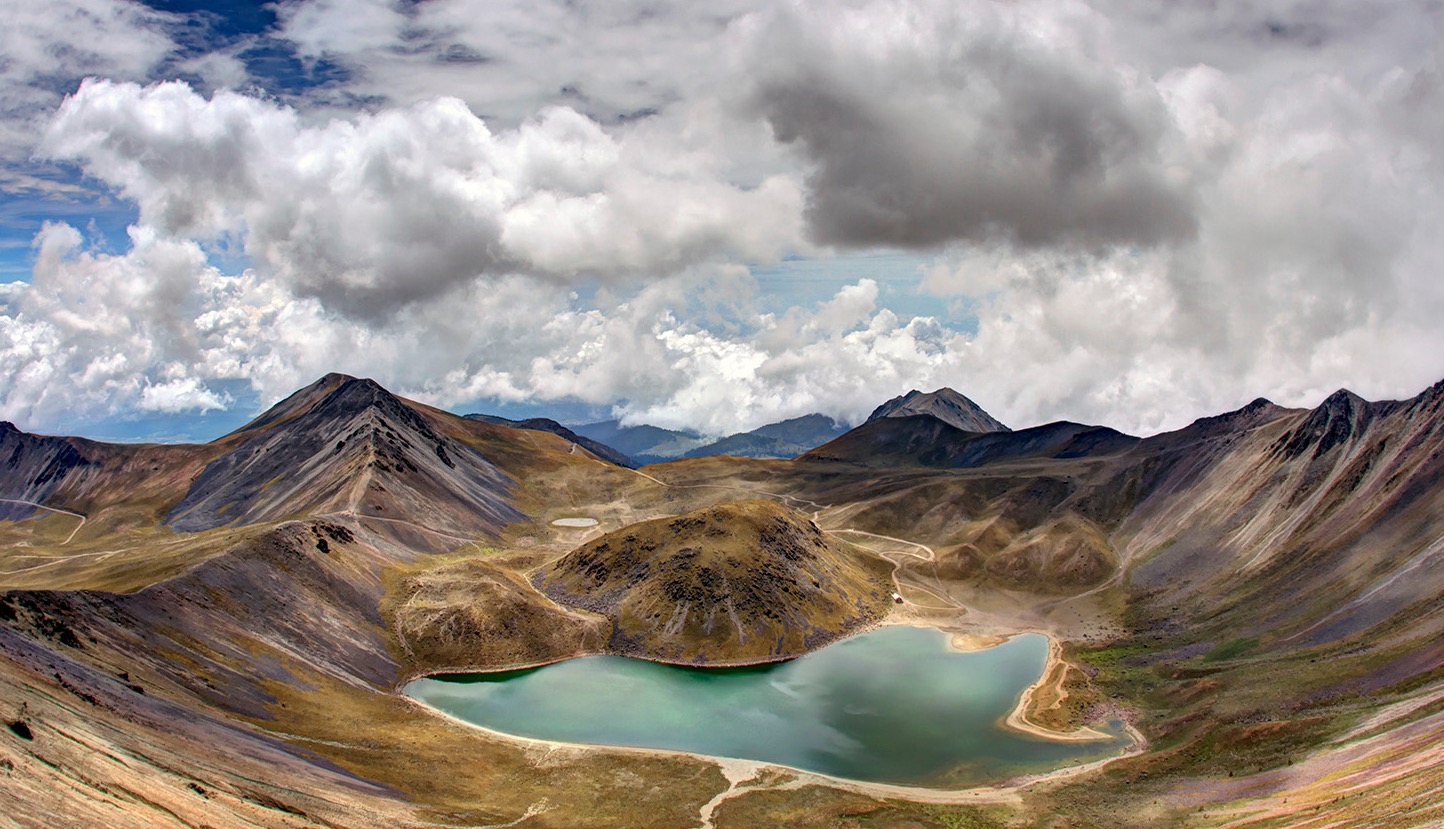 sismo at emaze Presentation