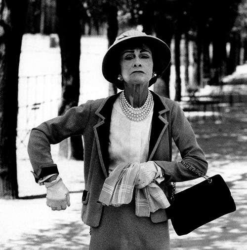 Coco Chanel at emaze Presentation