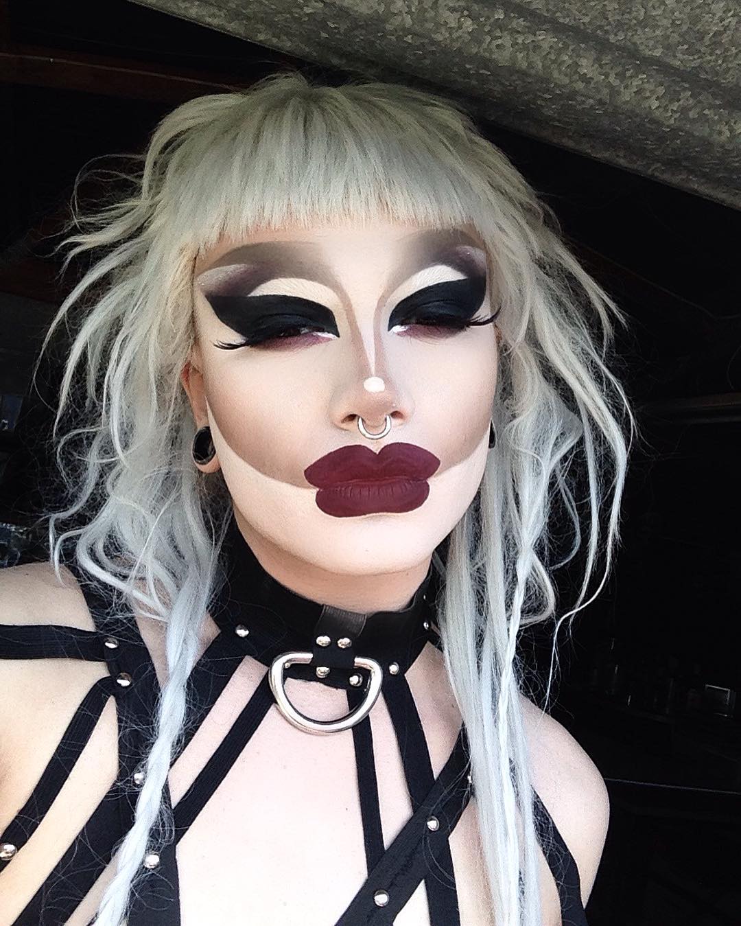 Drag Influences at emaze Presentation