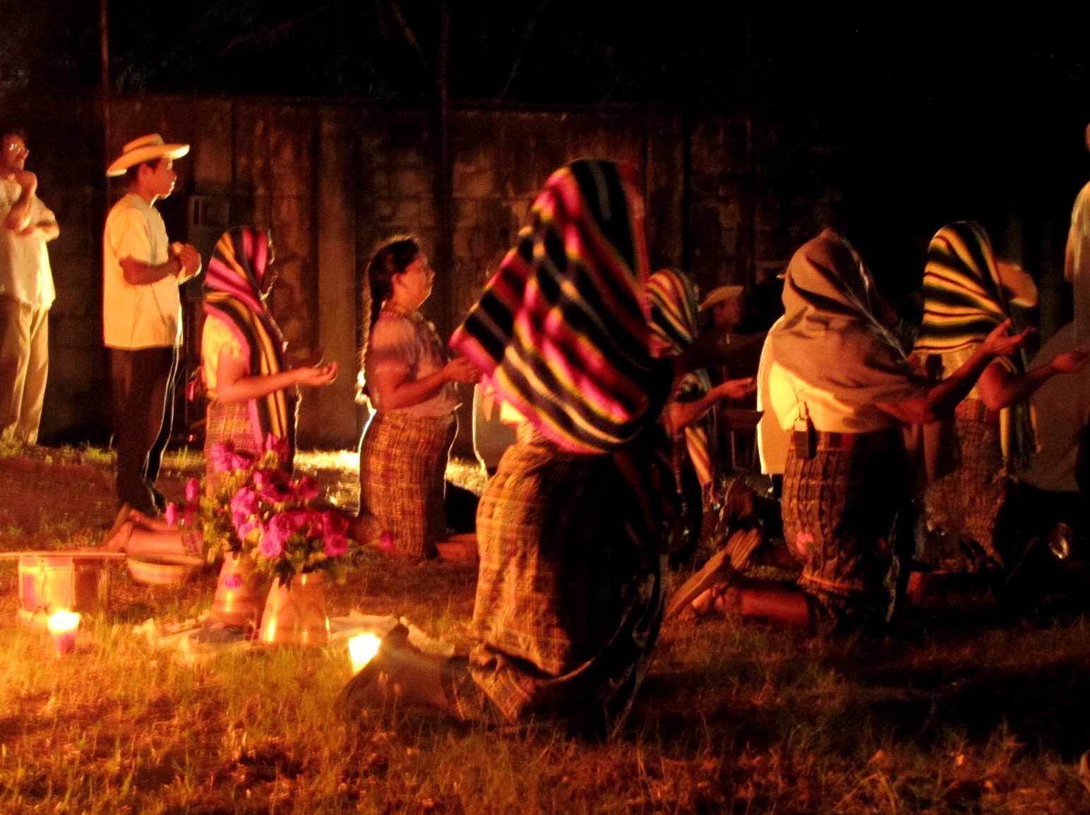 Los pipiles on emaze