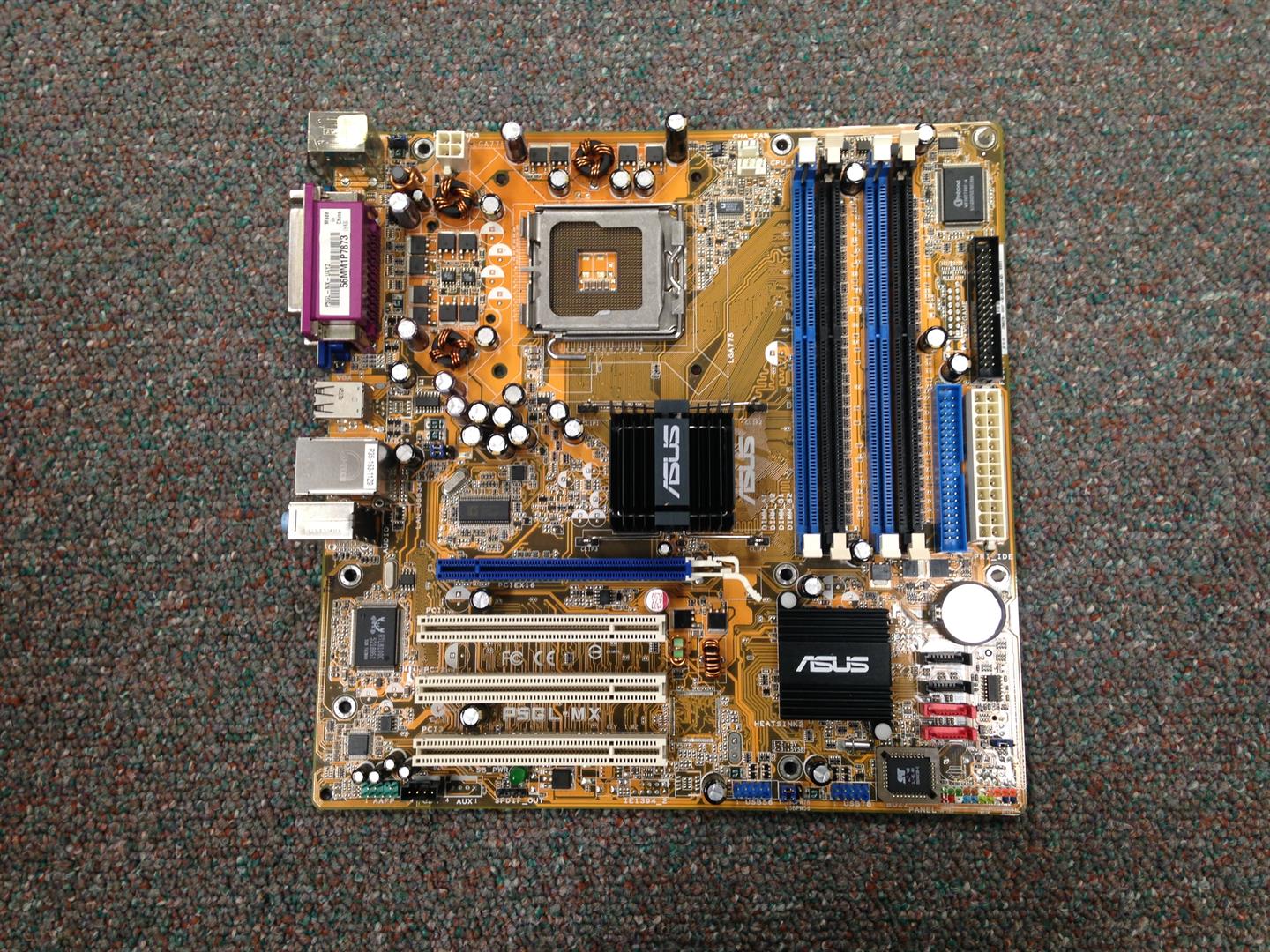 The Mystery of a Computer at emaze Presentation