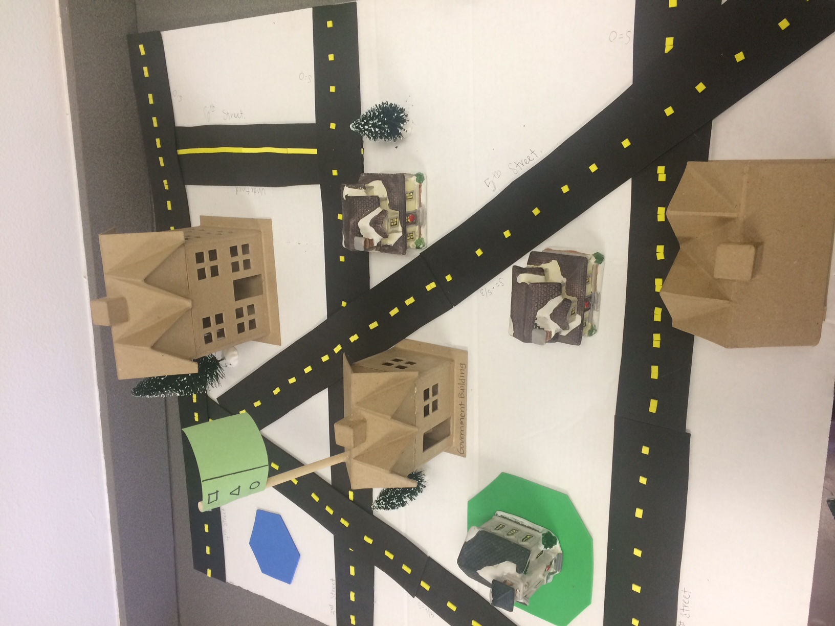 Geometry project at emaze Presentation
