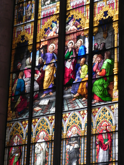 Edge at emaze Presentation