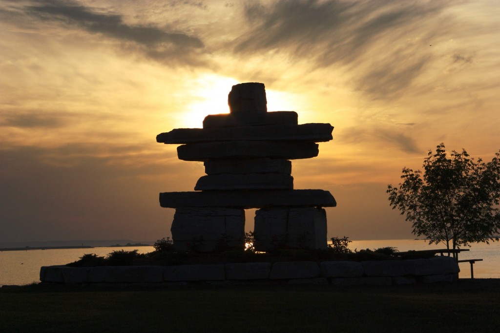 Inukshuk at emaze Presentation