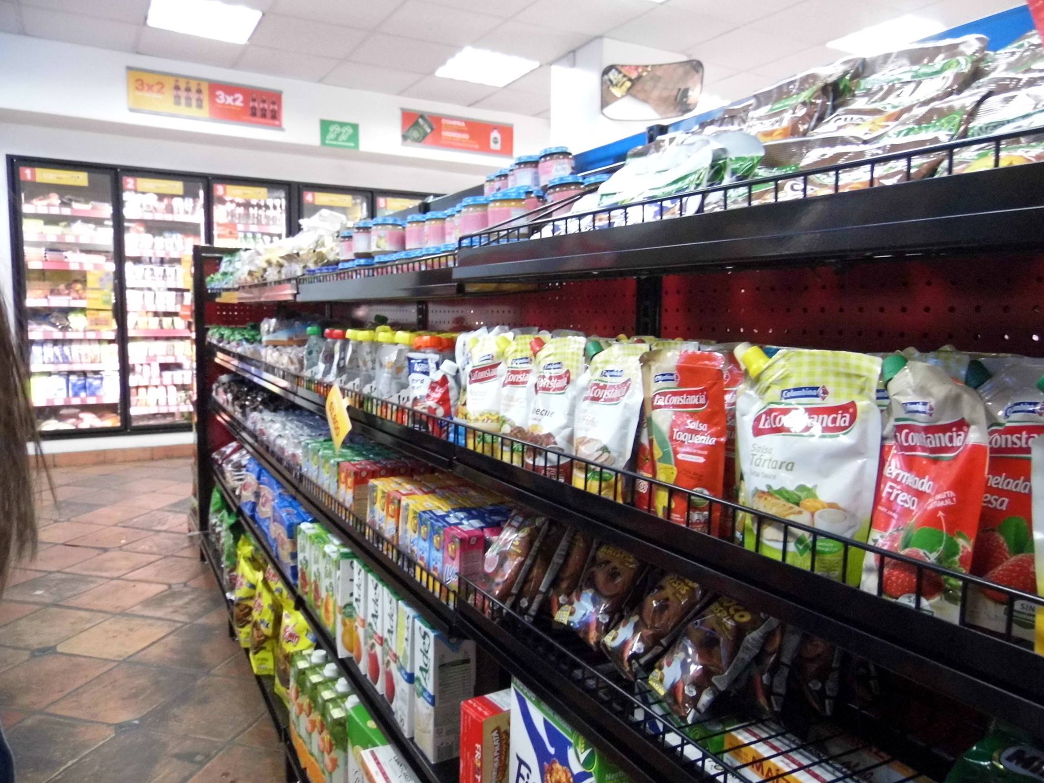 TIENDAS DE CONVENIENCIA at emaze Presentation