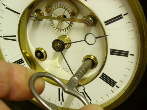 evolution of clocks at emaze Presentation