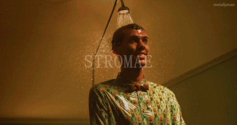 Stromae at emaze Presentation
