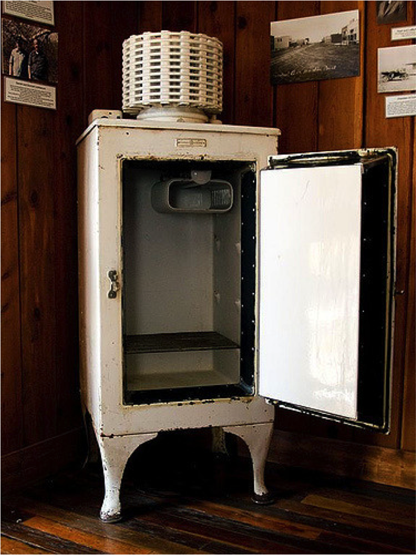 1920 Technology on emaze