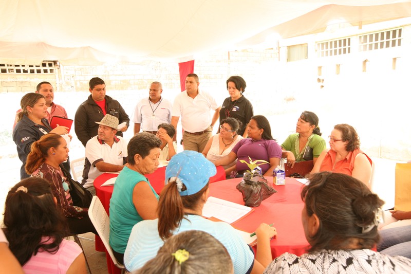 Diagnóstico Comunitario On Emaze