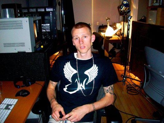 Machine Gun Kelly at emaze Presentation
