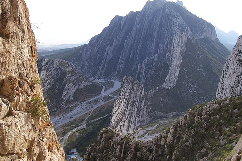 Nuevo Leon, Monterrey at emaze Presentation