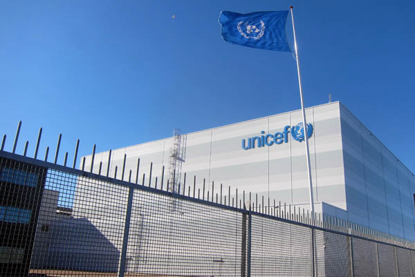 UNICEF at emaze Presentation