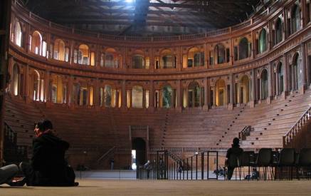 Italian Renaissance Theater at emaze Presentation