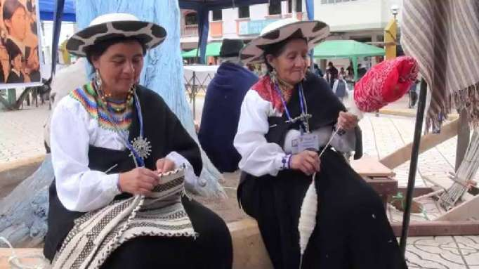 vestimenta tipica del ecuador on emaze