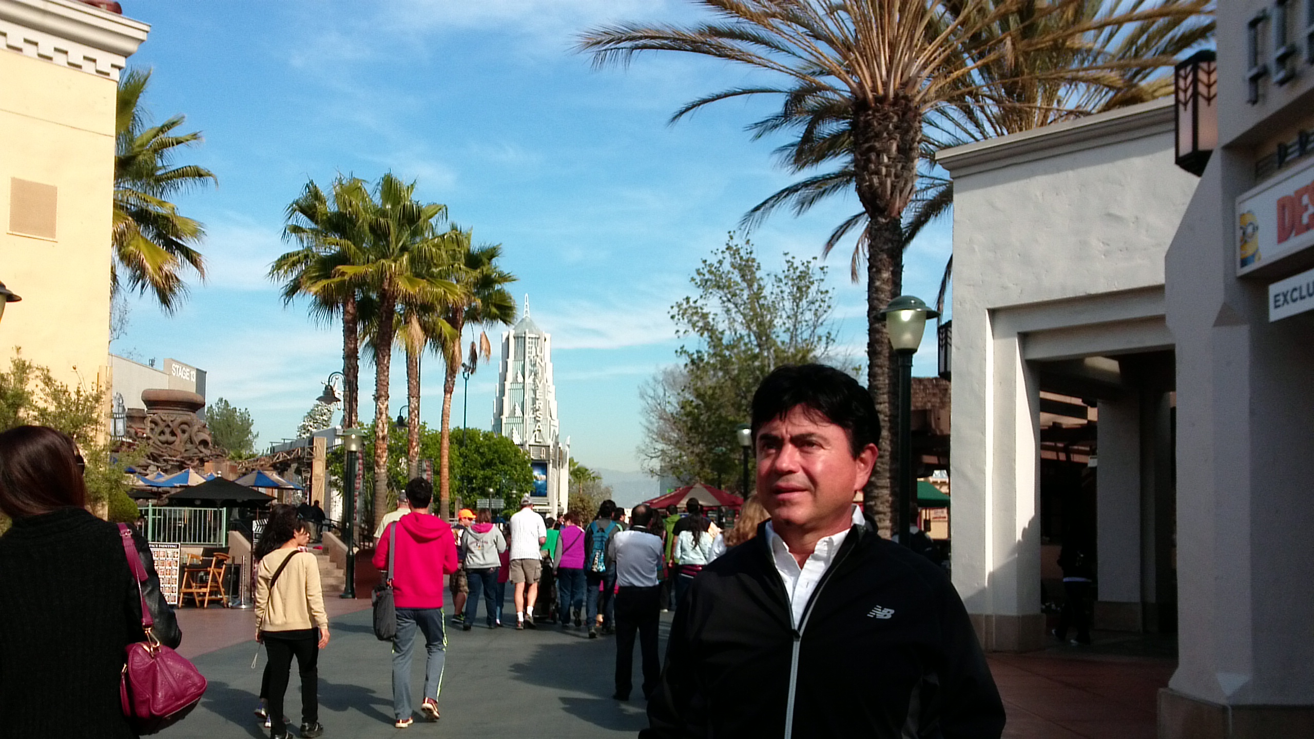 esta es mi historia on emaze