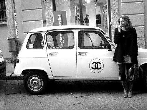 Chanel at emaze Presentation
