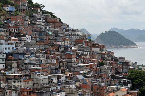 Cinturones de miseria on emaze