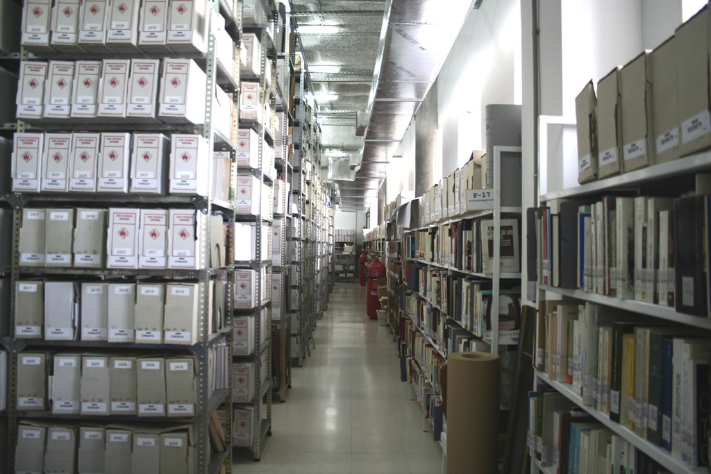 historia de los archivos at emaze Presentation