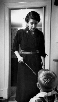 Castigo corporal en la escuela on emaze