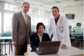 ROL DEL INSTRUCTOR on emaze