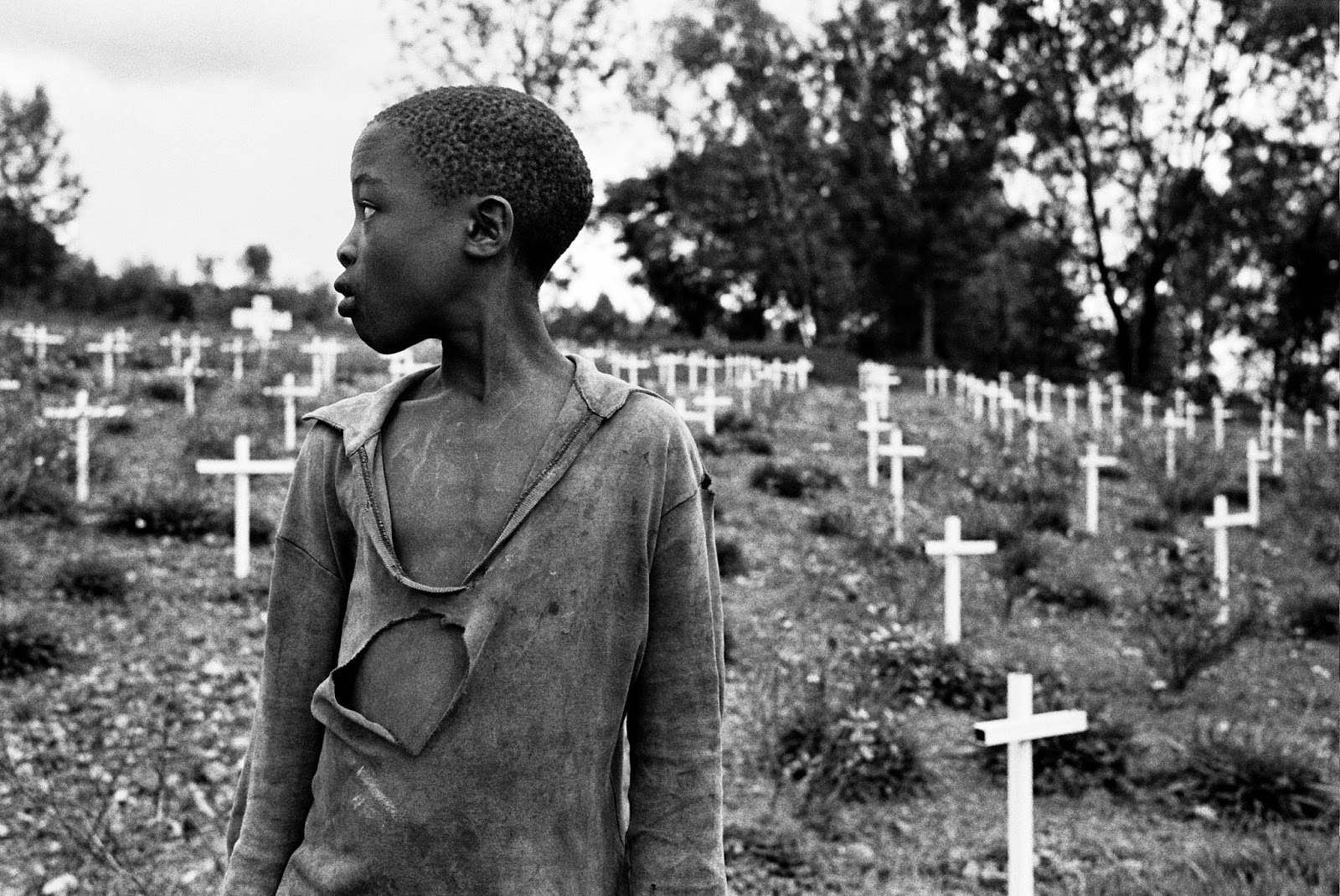 Genocide at emaze Presentation