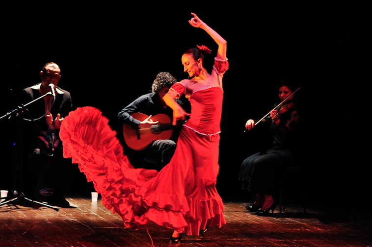 El Flamenco at emaze Presentation